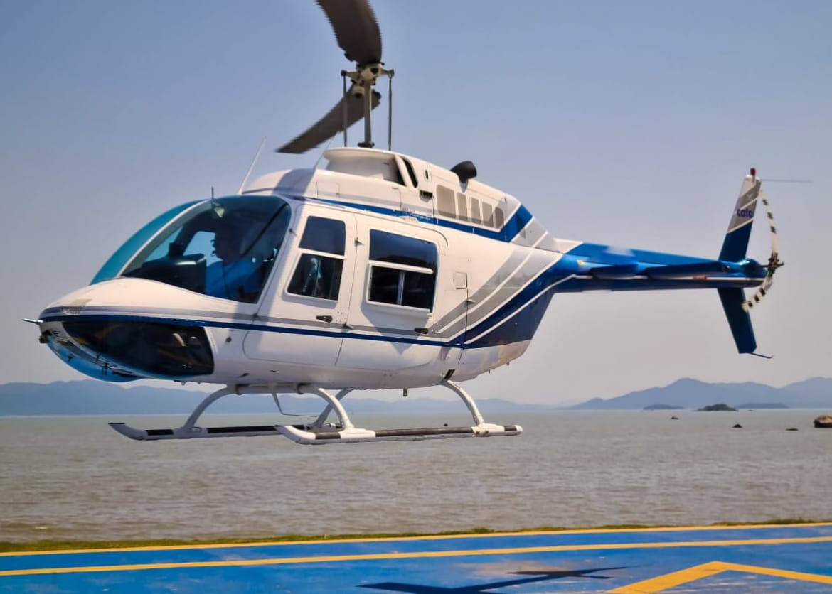 Passeio de Helicóptero em Bombinhas - Balneário Camboriú